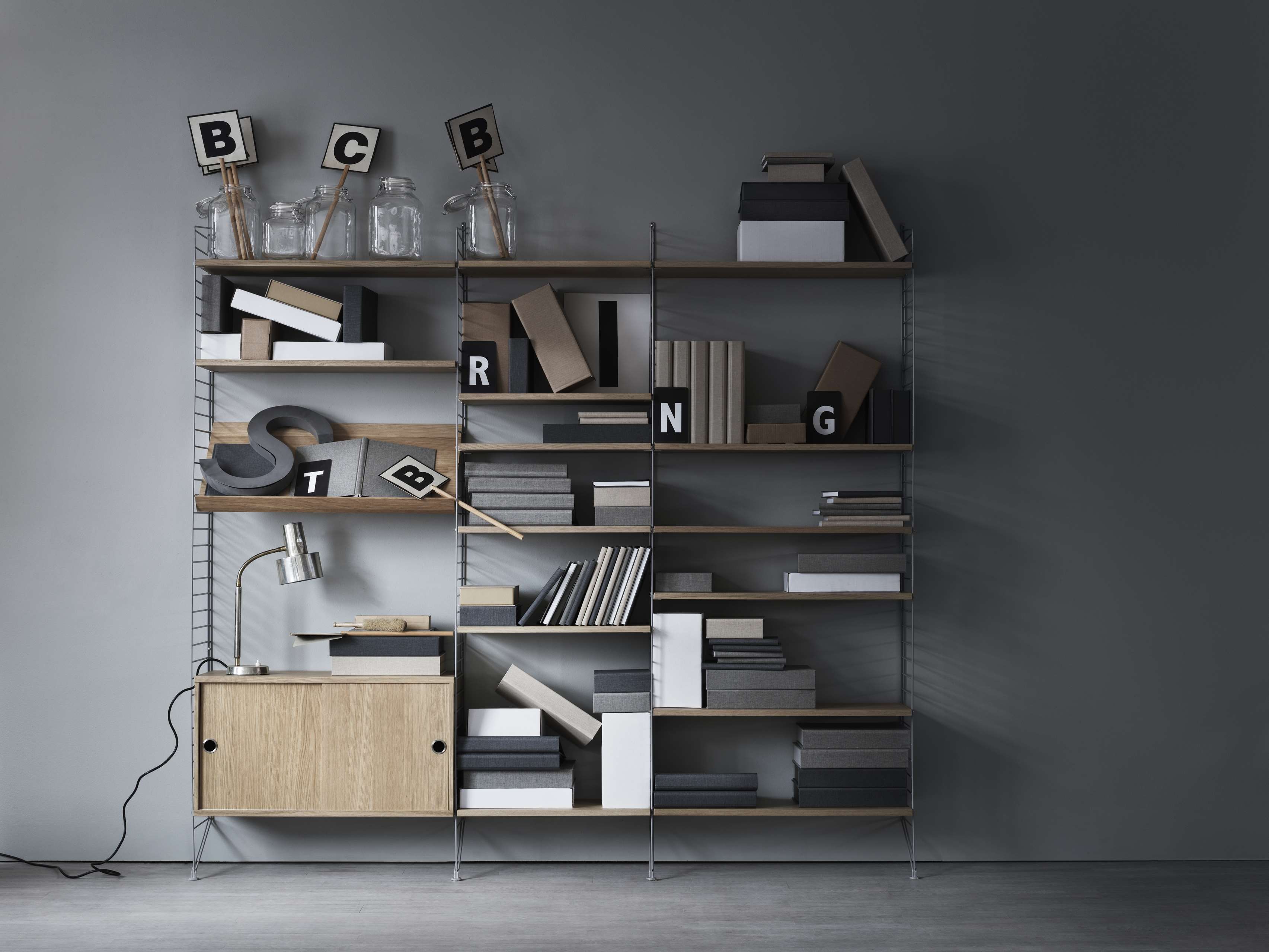 String Furniture kopen? Geef je huis wat fonQ!