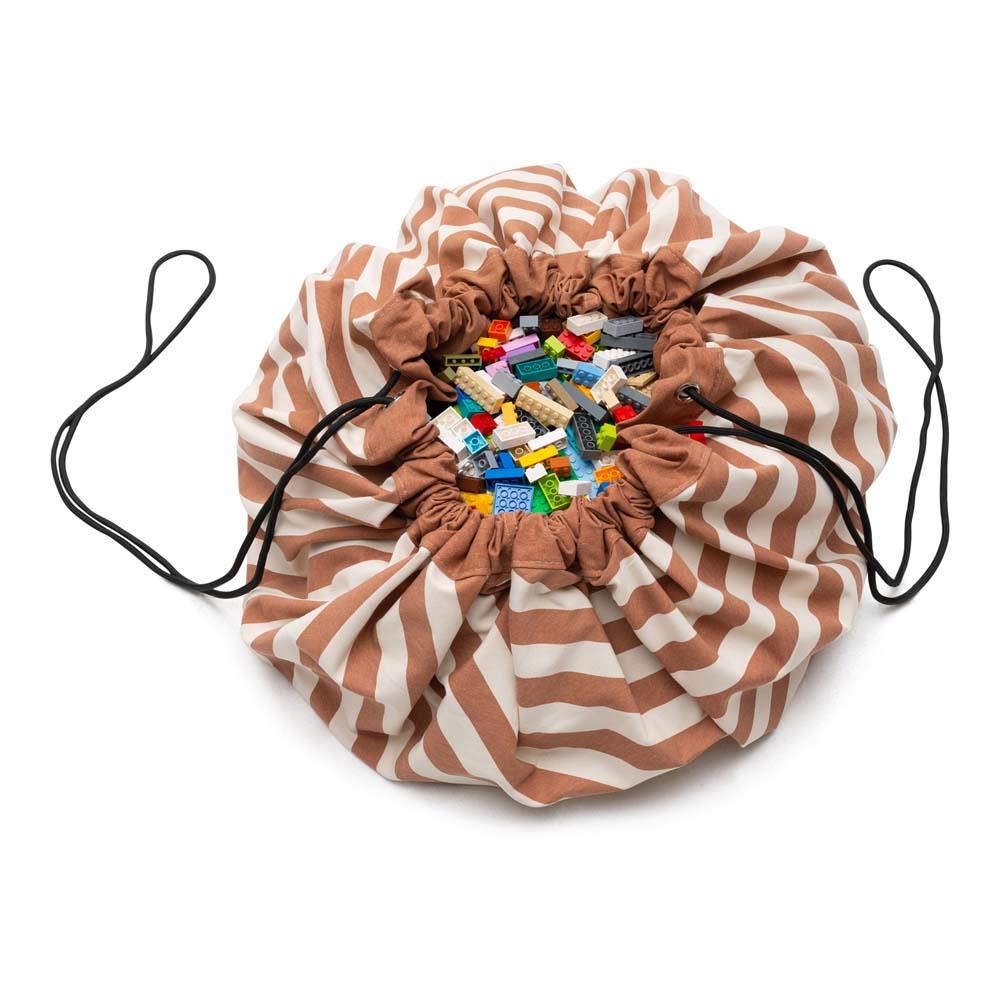 Play & Go Stripes Brown toy storage bag kopen? Shop bij fonQ!