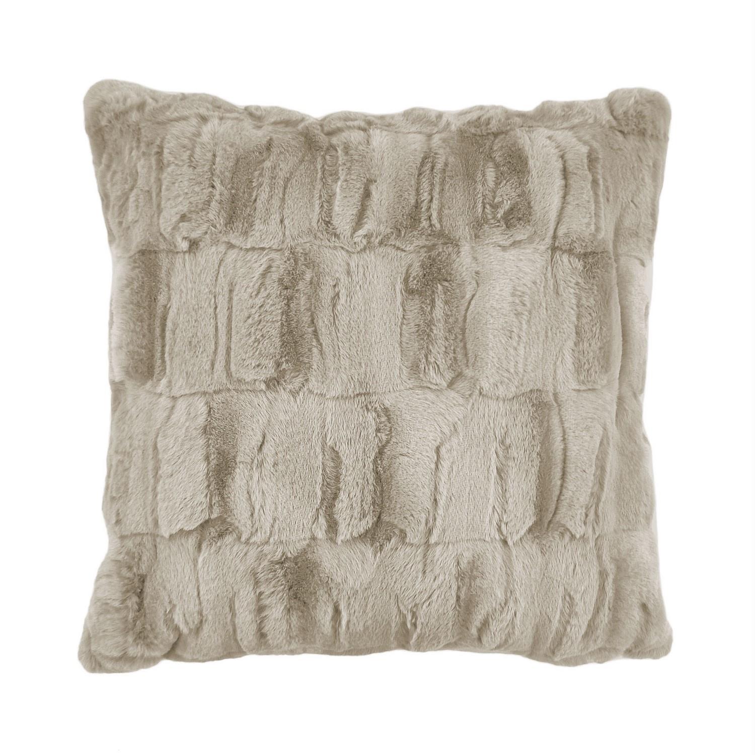 Heckett & Lane Fake Fur Sierkussen Delphi - plaza taupe 48x48cm kopen ...